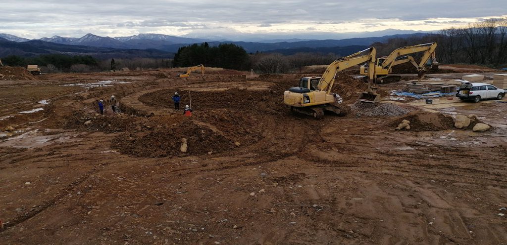 180° multiple-joint hinges • INDUSTRY24h